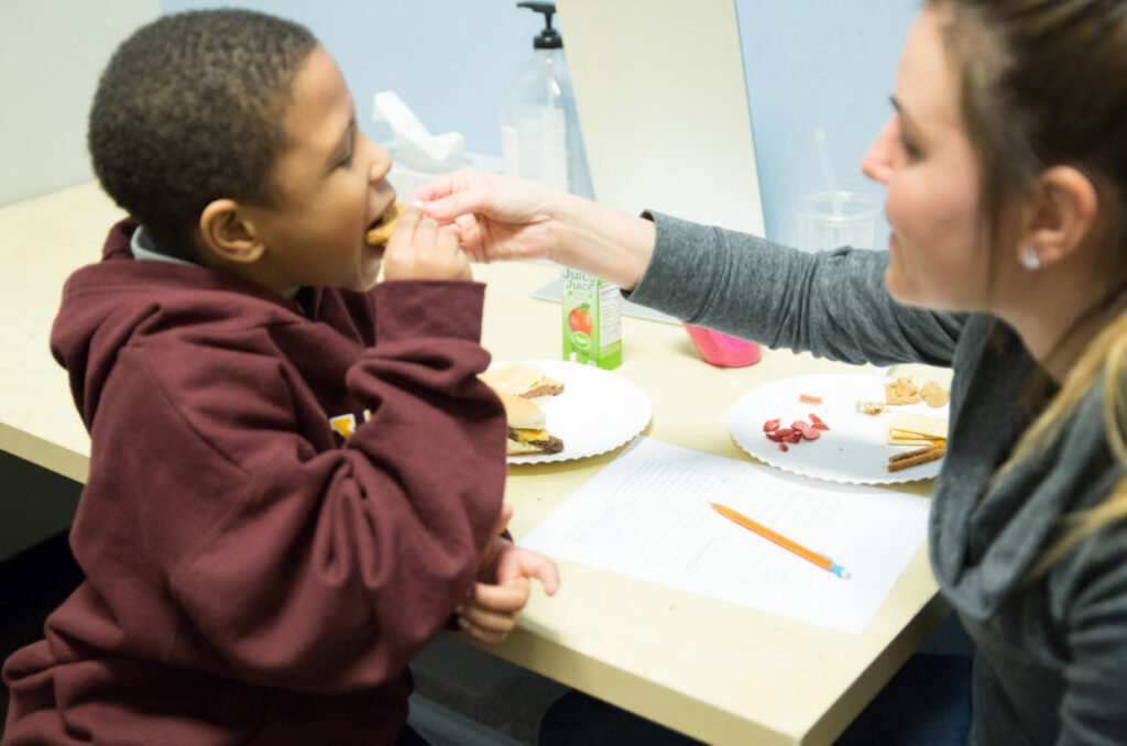 Building Positive Mealtime Experiences with Feeding Therapy - The Way ...